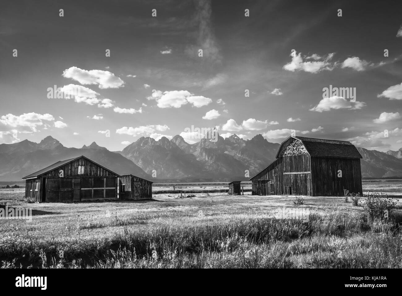 Abandoned buildings at Mormon Row on Antelope Flats overlooking Grand ...