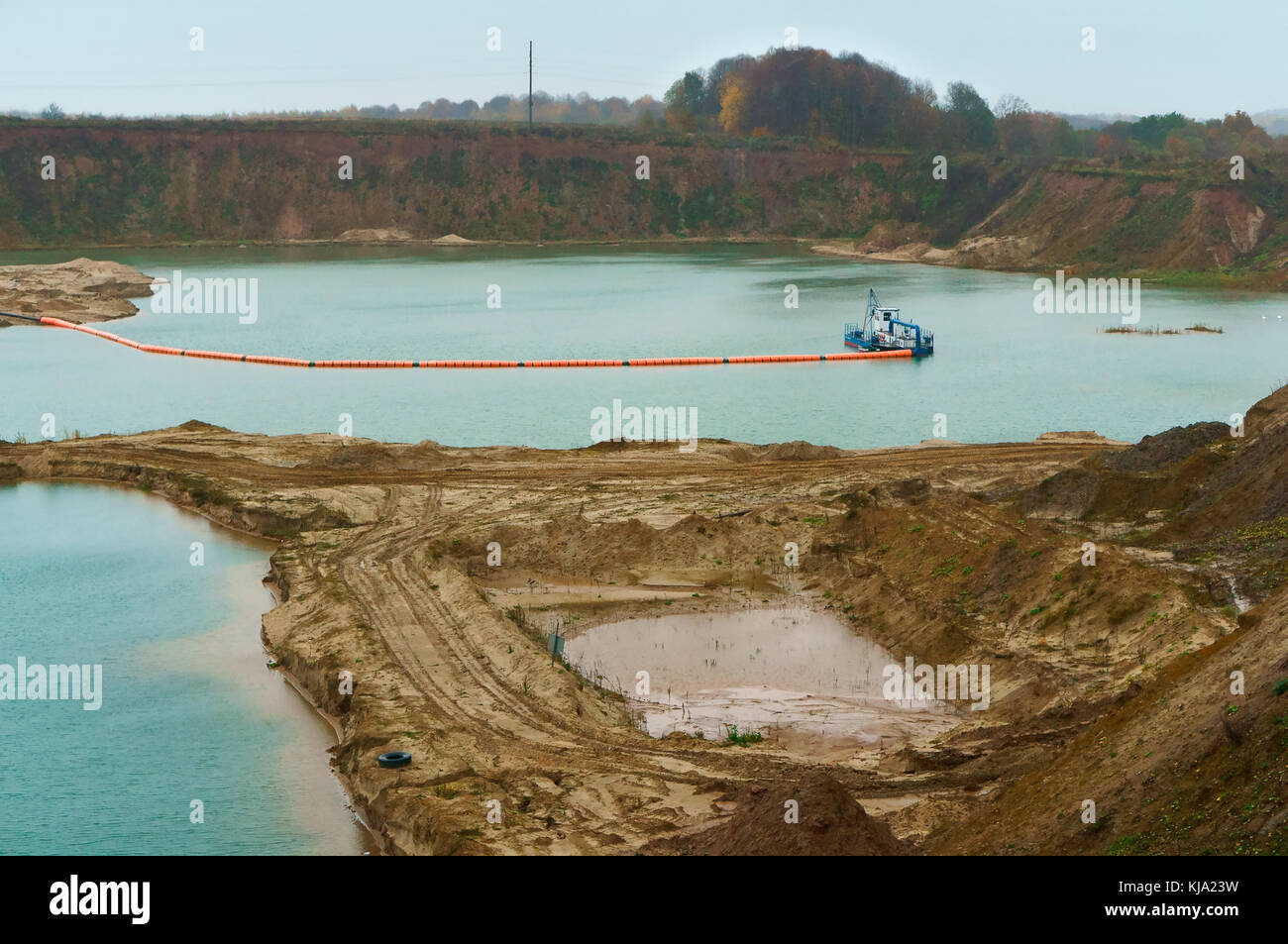 mining of building sand underwater method, a dredger for skimming and ...