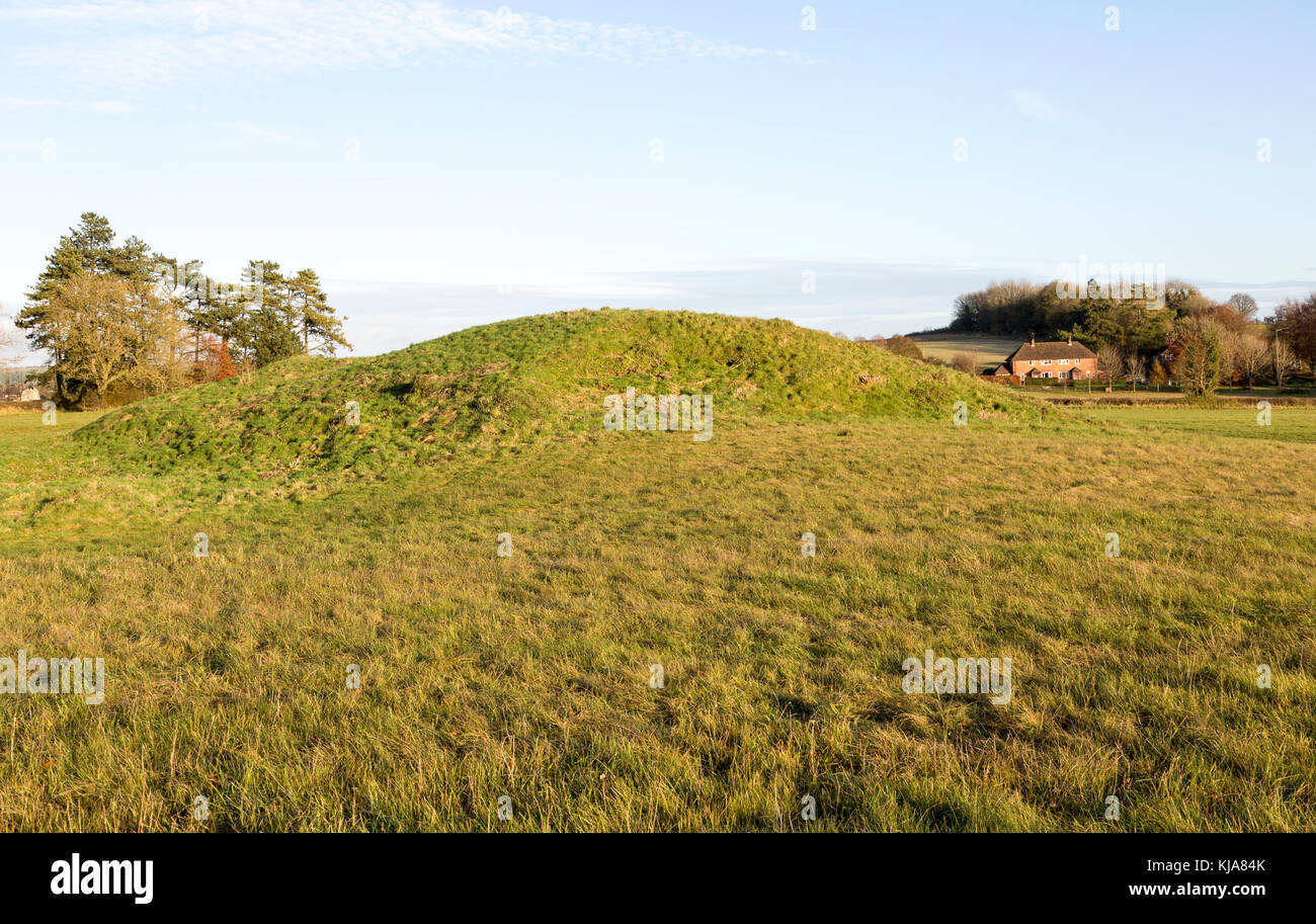Neolithic long barrow in chalk countryside, Beckhampton, near Avebury ...