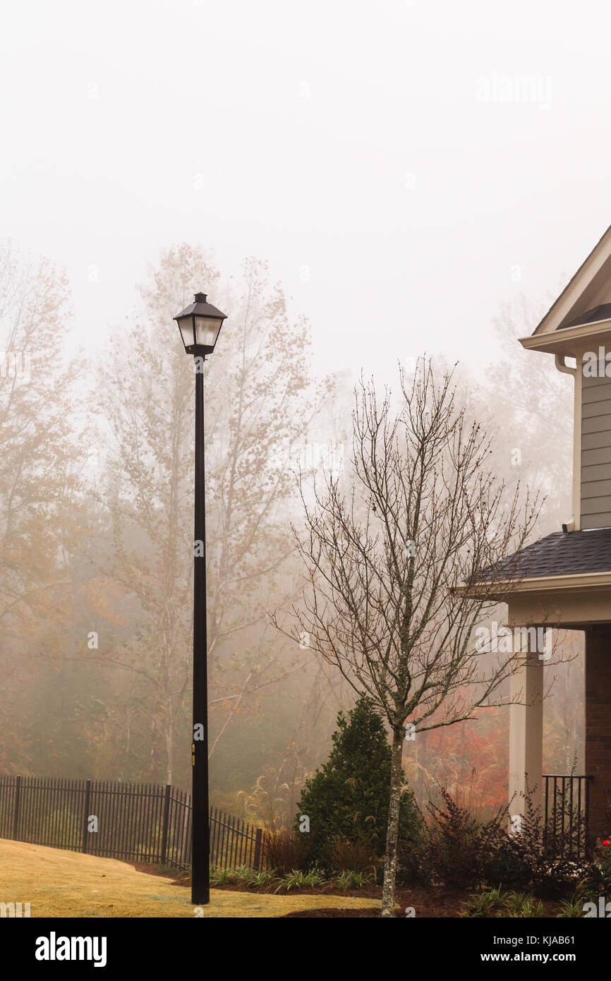 Traditional street light hi-res stock photography and images - Alamy