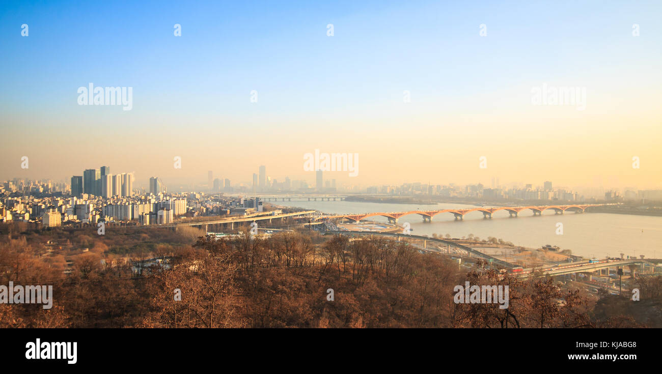 Landscape of Seoul City seen from Haneul park in the fine dust Stock ...