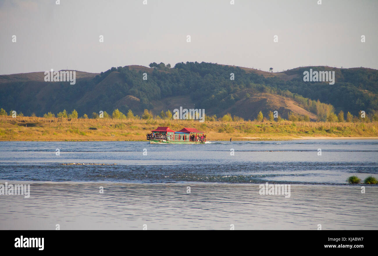 Yalu hi-res stock photography and images - Alamy