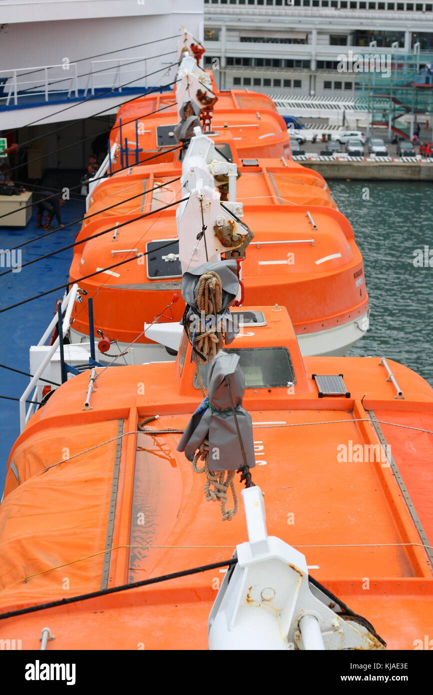 Life saving boat hi-res stock photography and images - Alamy