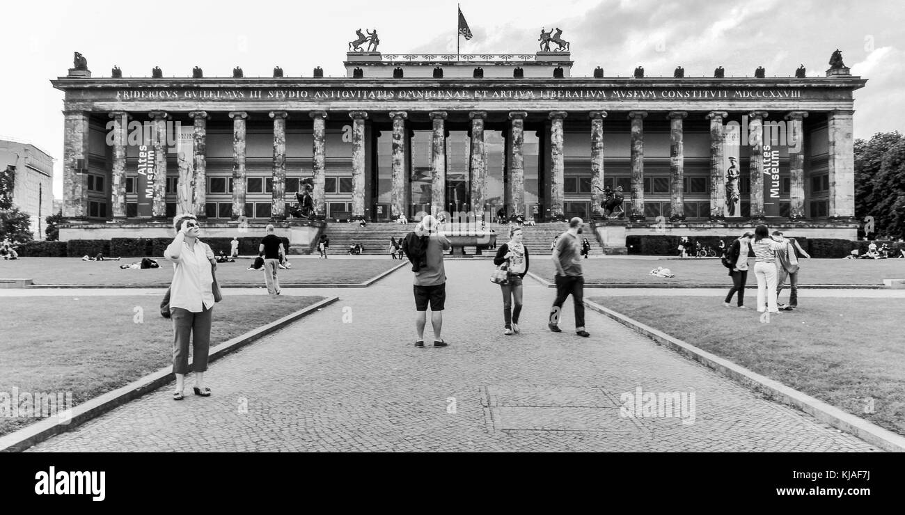 Museum design history Black and White Stock Photos & Images - Alamy