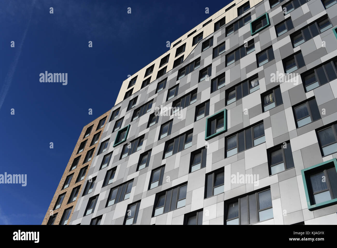 Cladding building hi-res stock photography and images - Alamy
