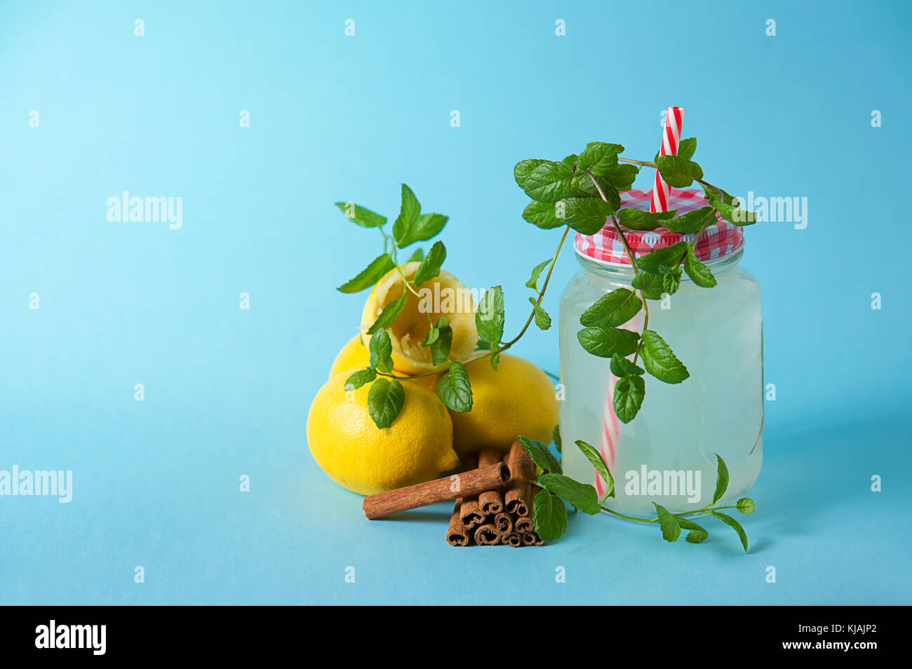 Lemonade with fresh mint and cinnamon Stock Photo - Alamy
