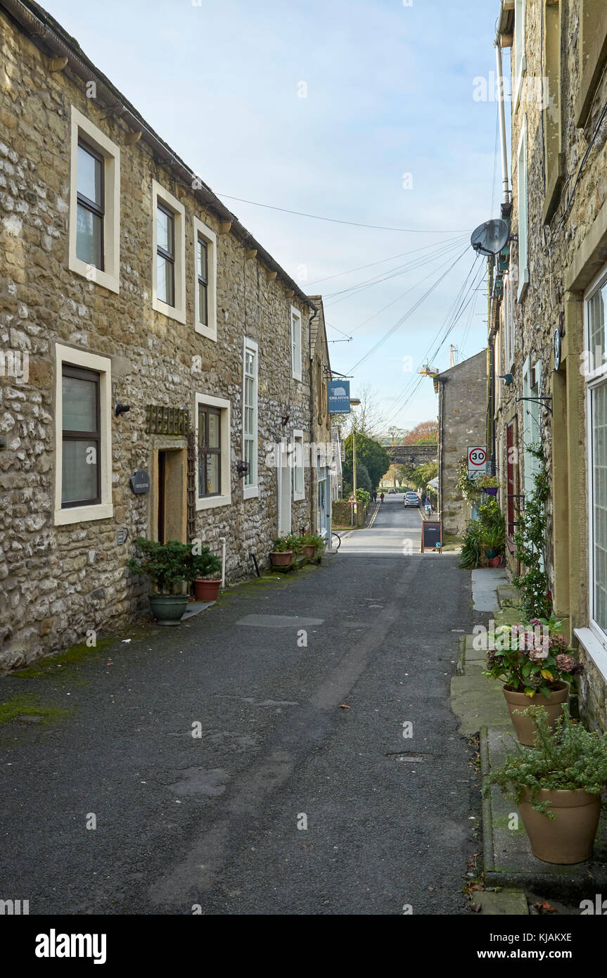 The market town of Settle, Yorkshire Dales, Northern England, UK Stock ...