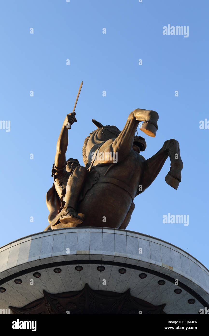 Golden warrior monument hi-res stock photography and images - Alamy