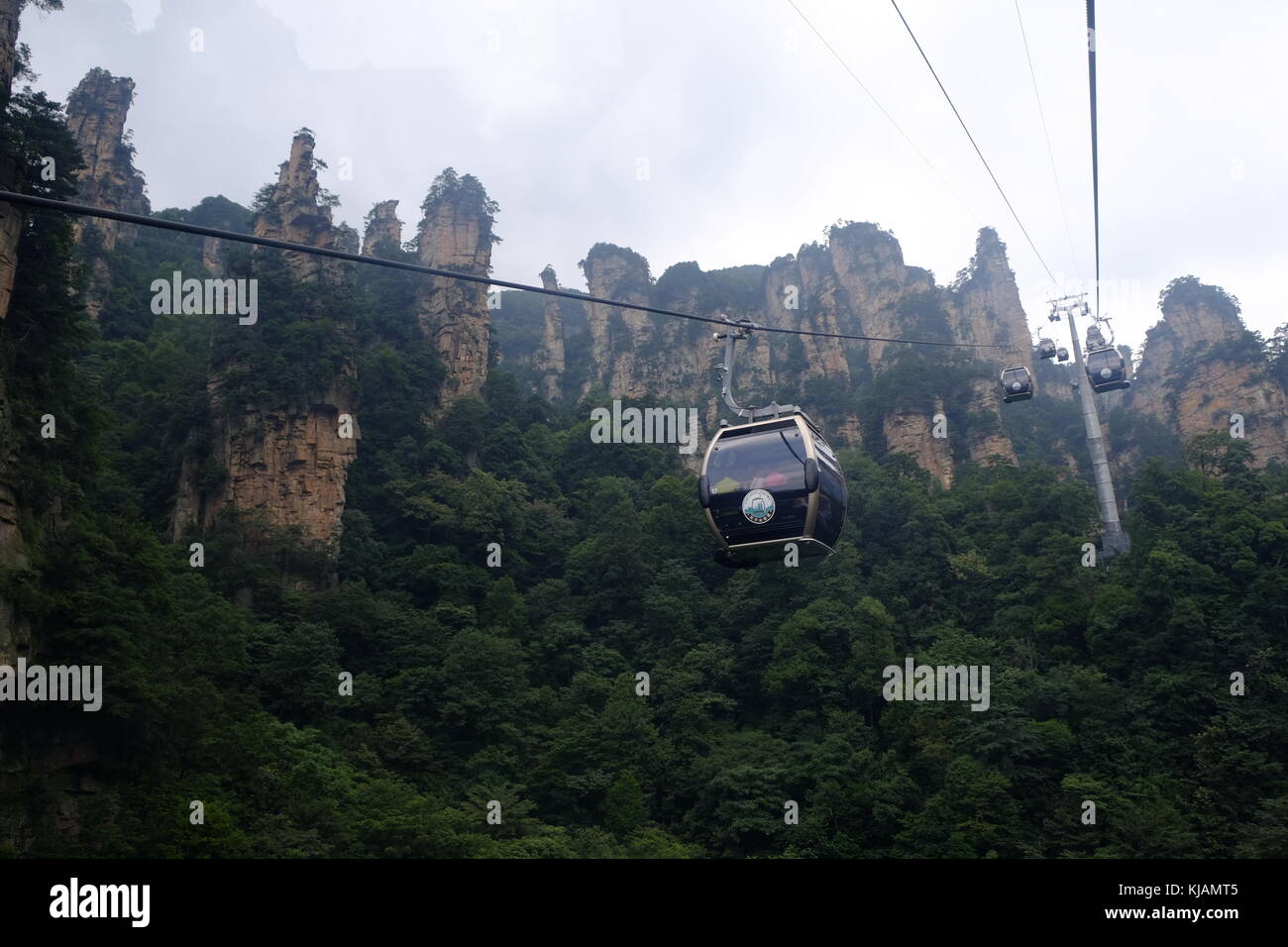 Cablecars going upwards at the Zhangjiajie National Forest Park in the ...