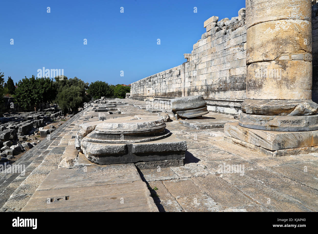Ruined Temple Of Apollo, Didim, Turkey Stock Photo - Alamy