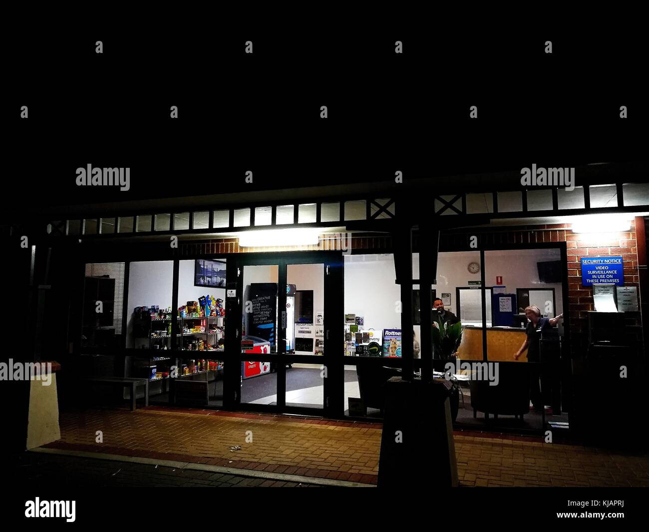 Office window night exterior hi-res stock photography and images - Alamy