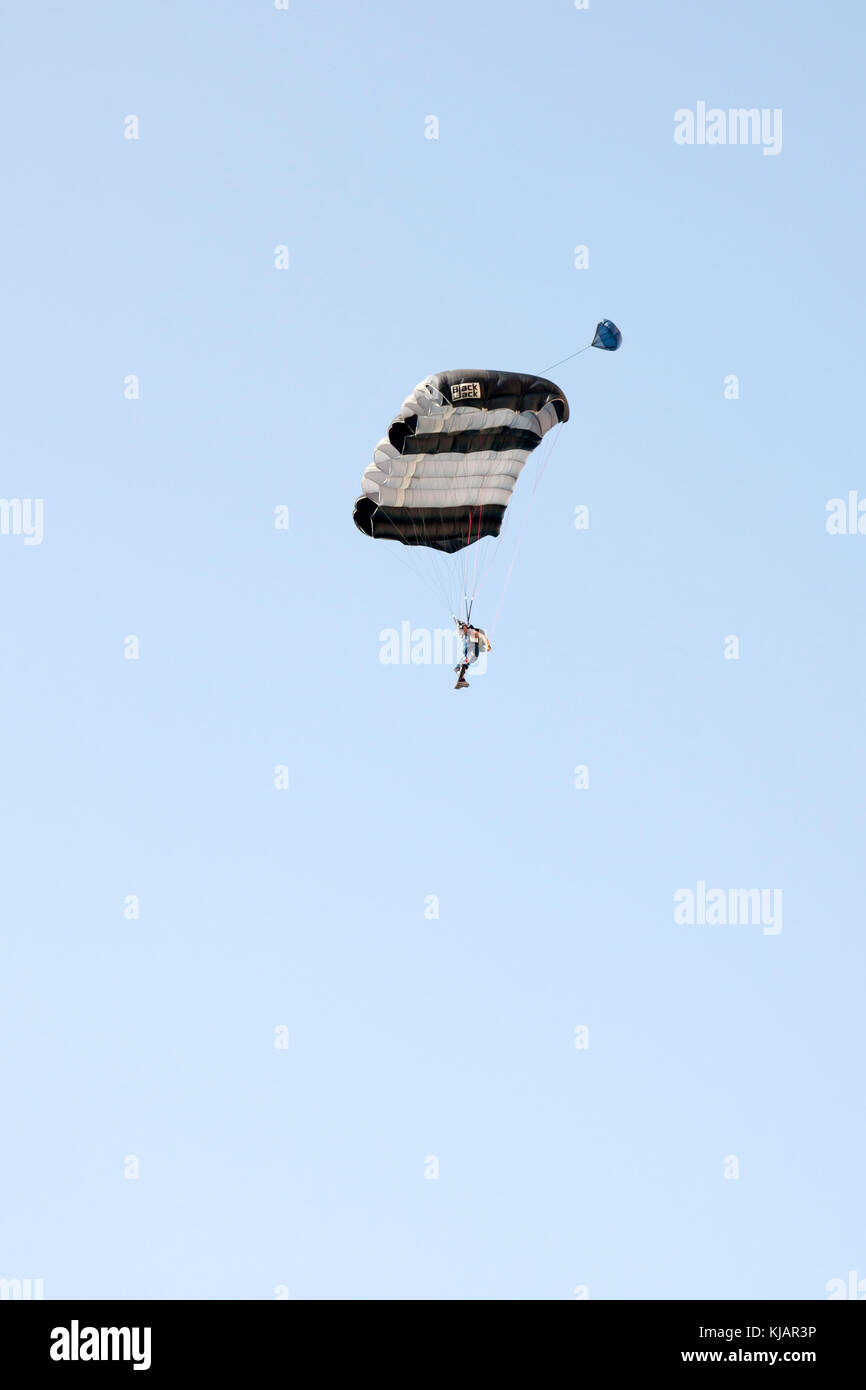 29th August 2015, base jump in the famous beach with an old shipwreck ...