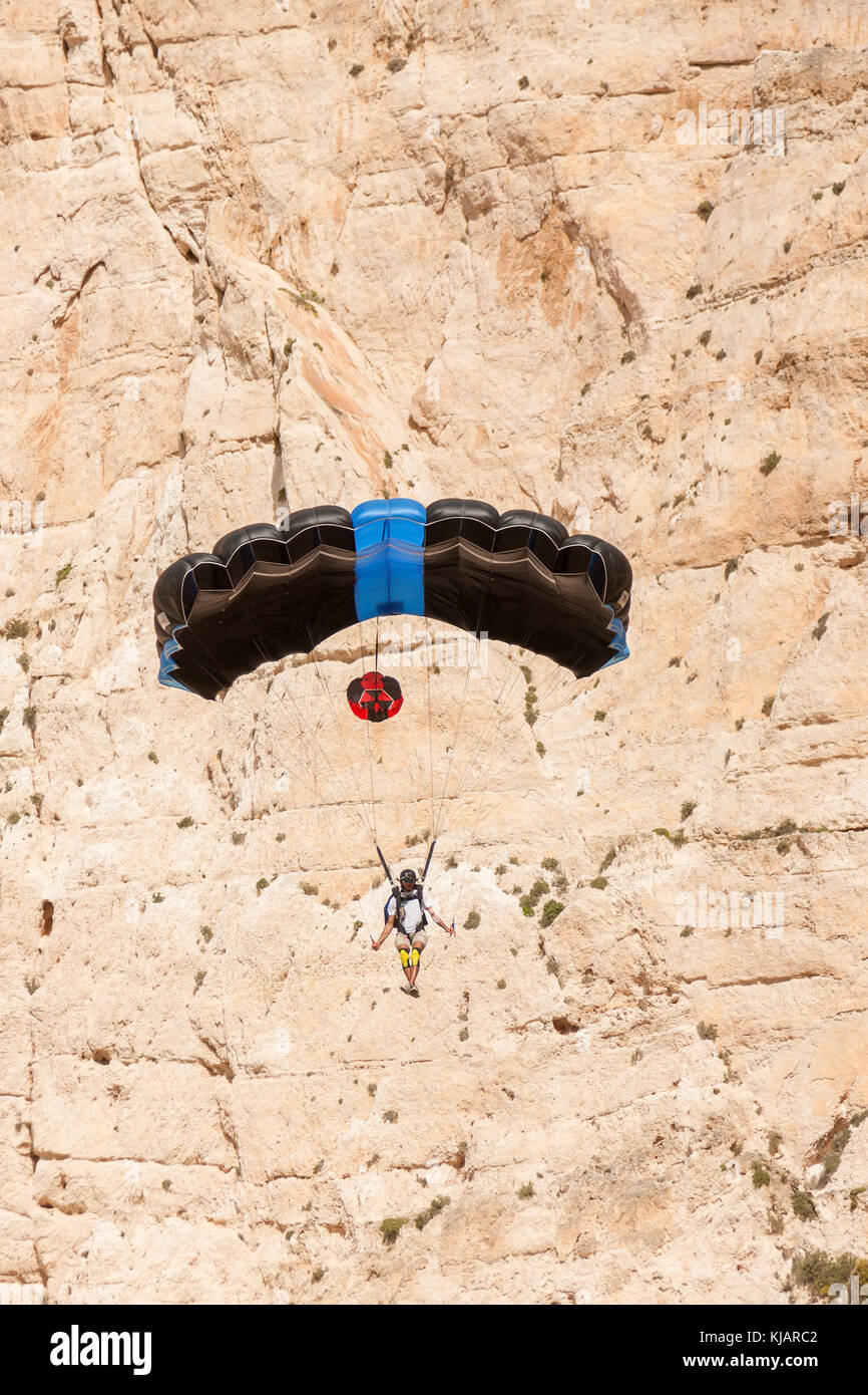 29th August 2015, base jump in the famous beach with an old shipwreck ...