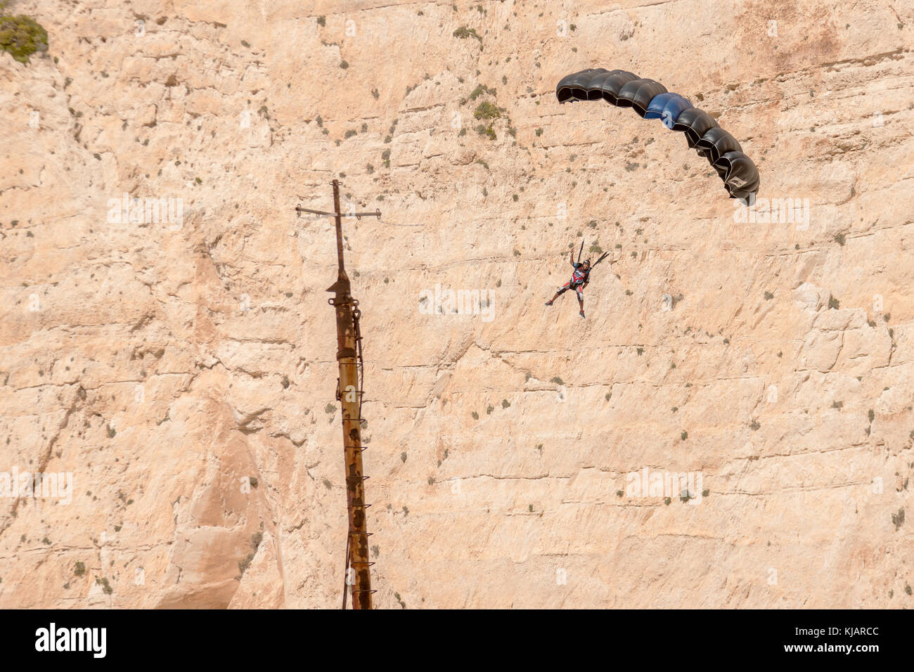 29th August 2015, base jump in the famous beach with an old shipwreck ...