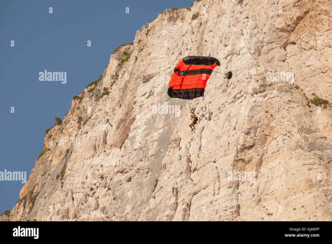 29th August 2015, base jump in the famous beach with an old shipwreck ...
