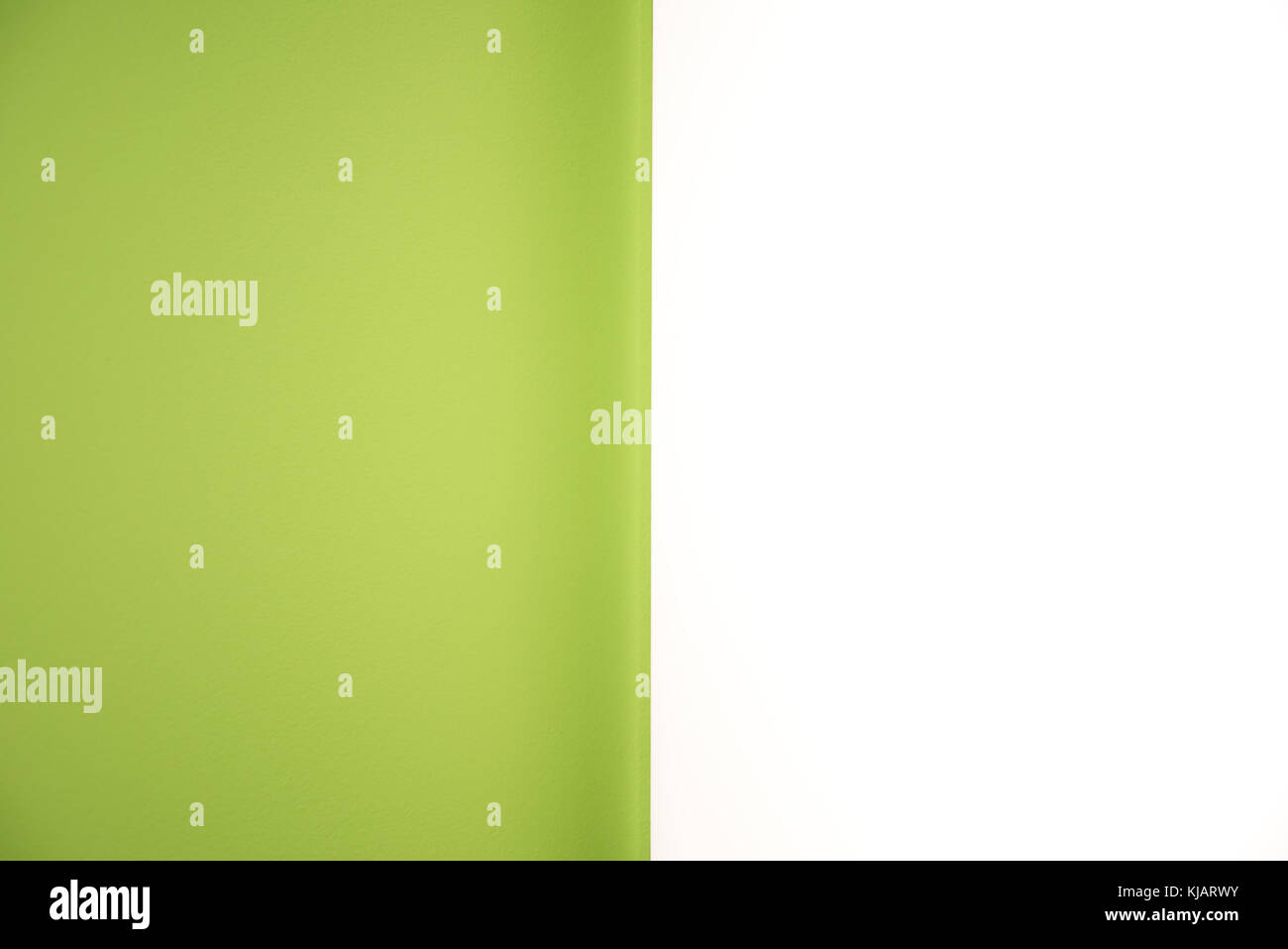 Green and white gradient background Stock Photo - Alamy