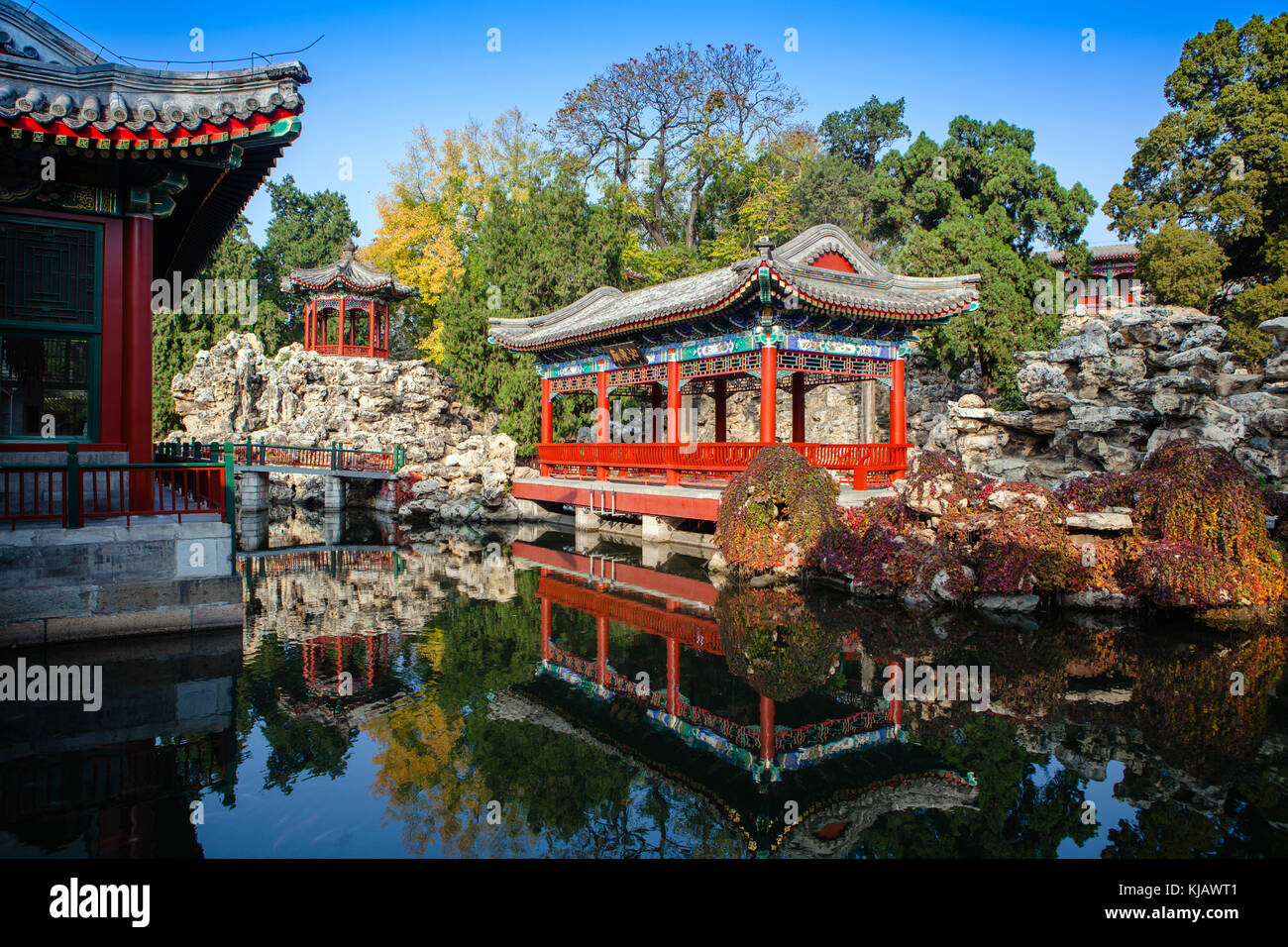 Chinese ancient emperor's garden Stock Photo - Alamy