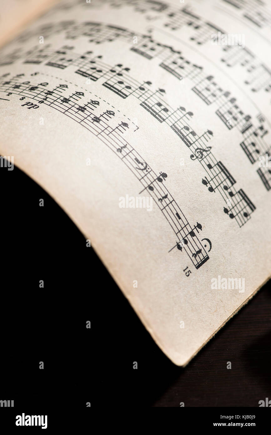 Music notation octave hi-res stock photography and images - Alamy
