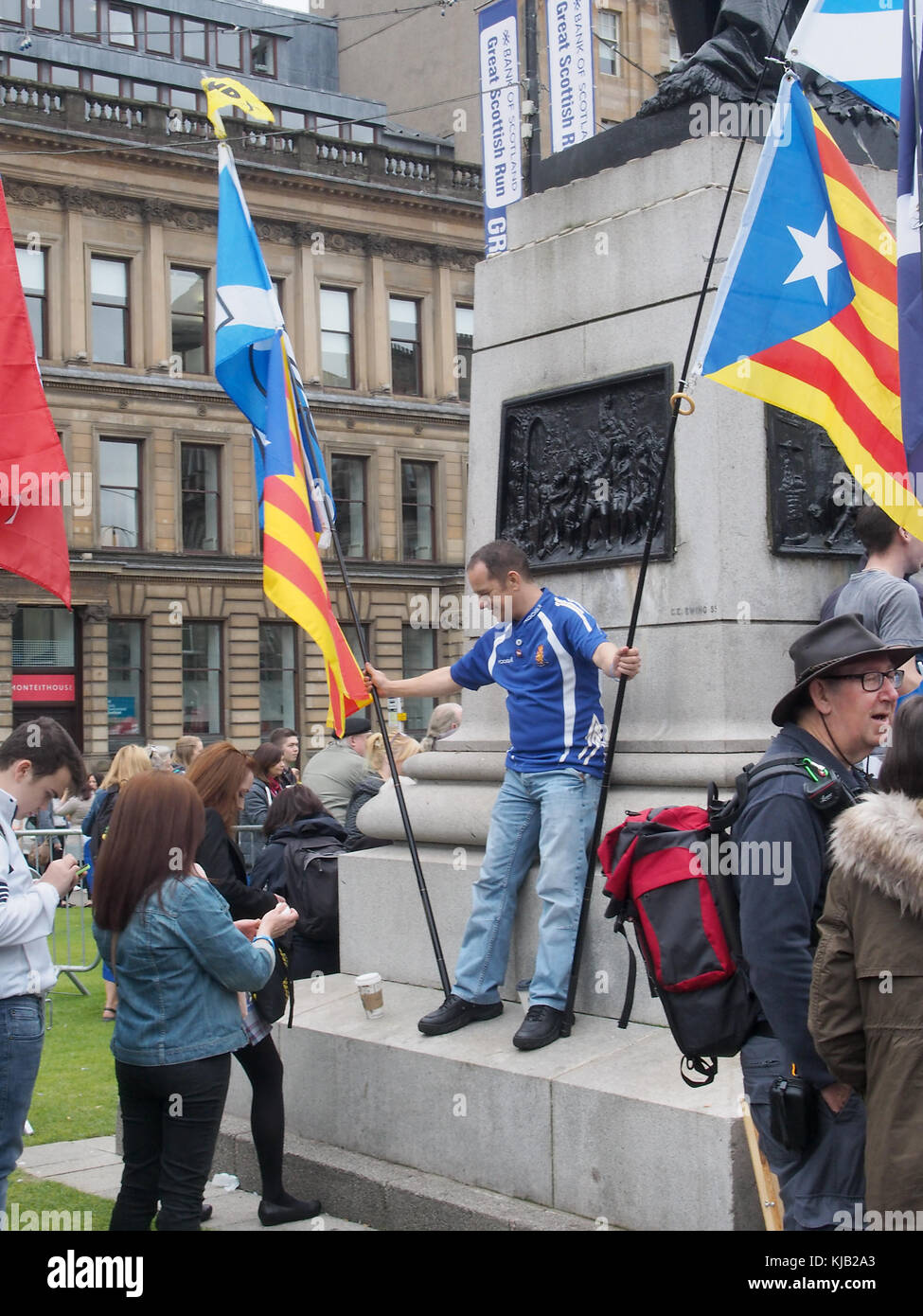 Saltire face paint hi-res stock photography and images - Alamy