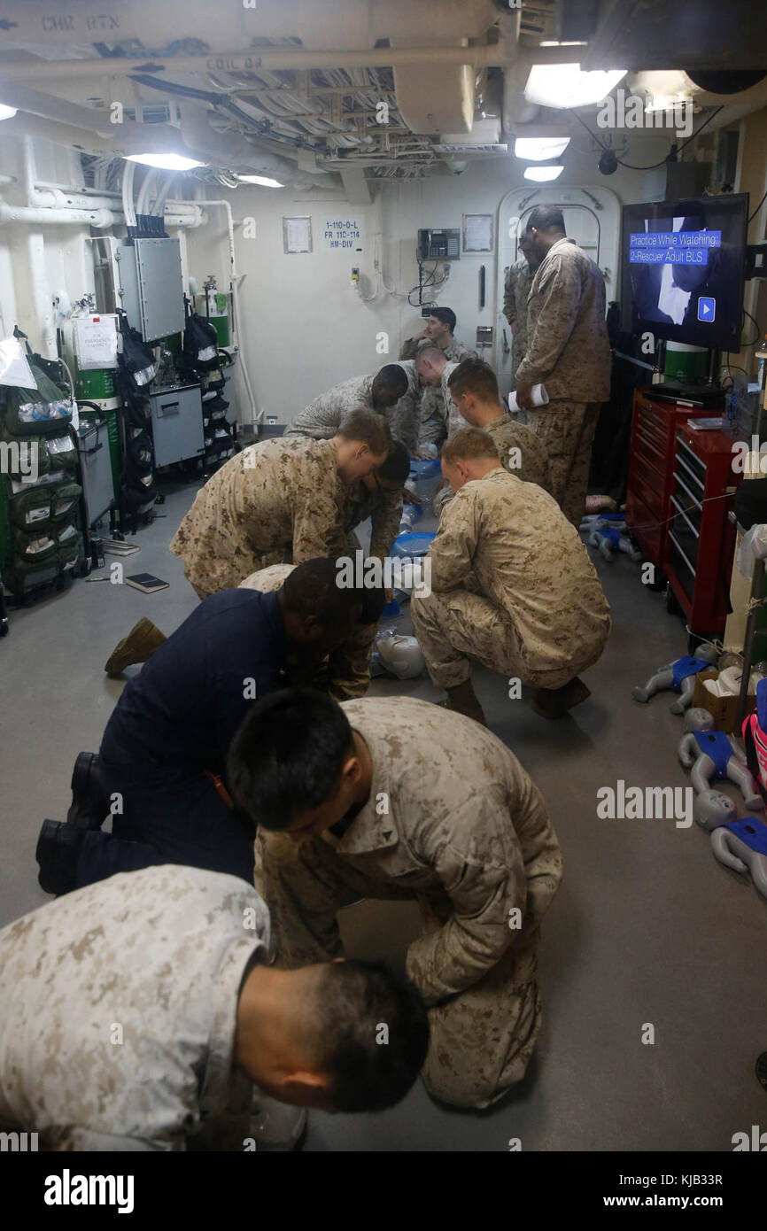 U s marine corps released uss bonhomme richard hi-res stock photography ...
