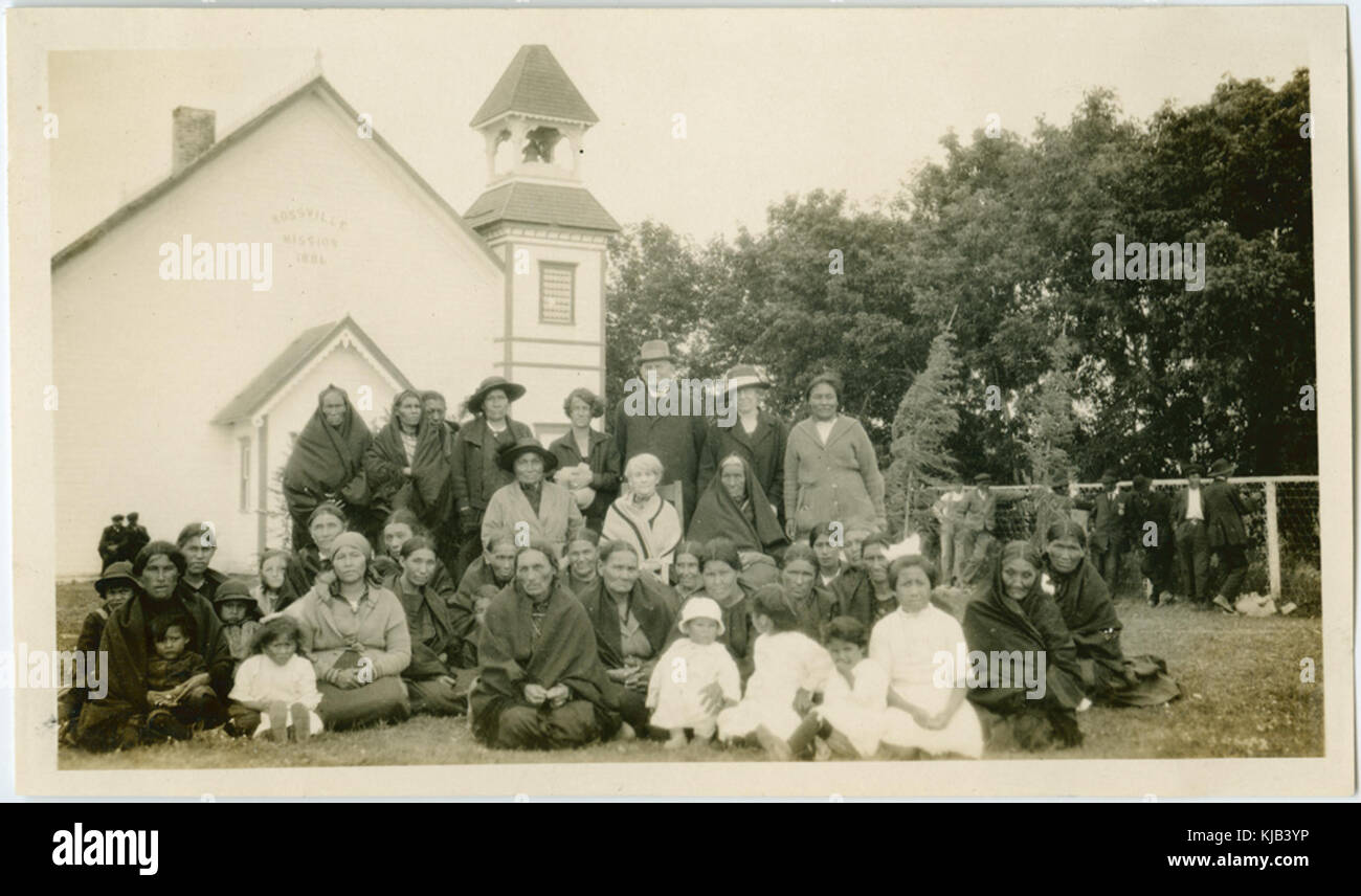 S.D. Chown center rear with residents of Norway House, 1925 Stock Photo ...