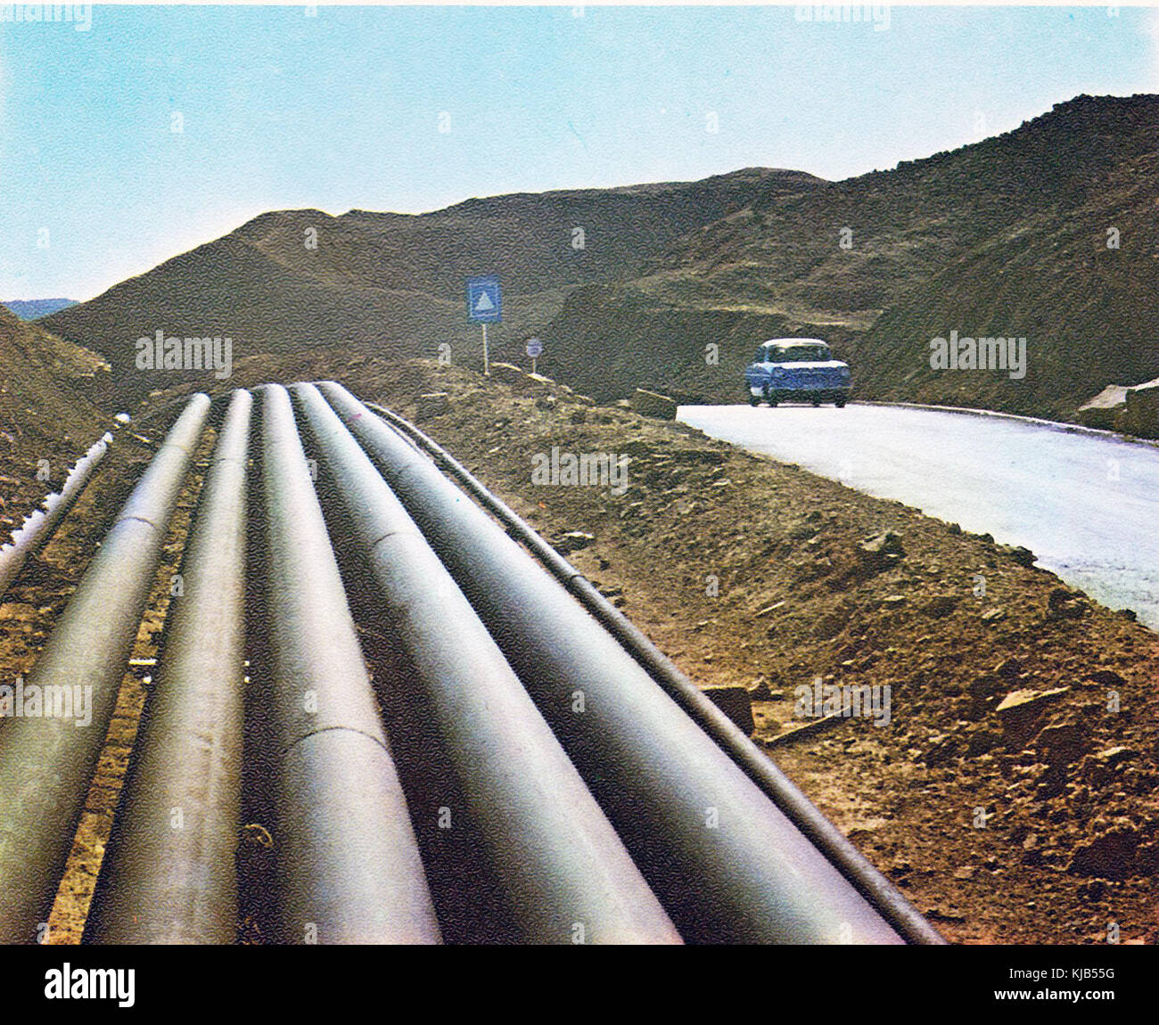 Pipeline oil transportation system hi-res stock photography and images ...