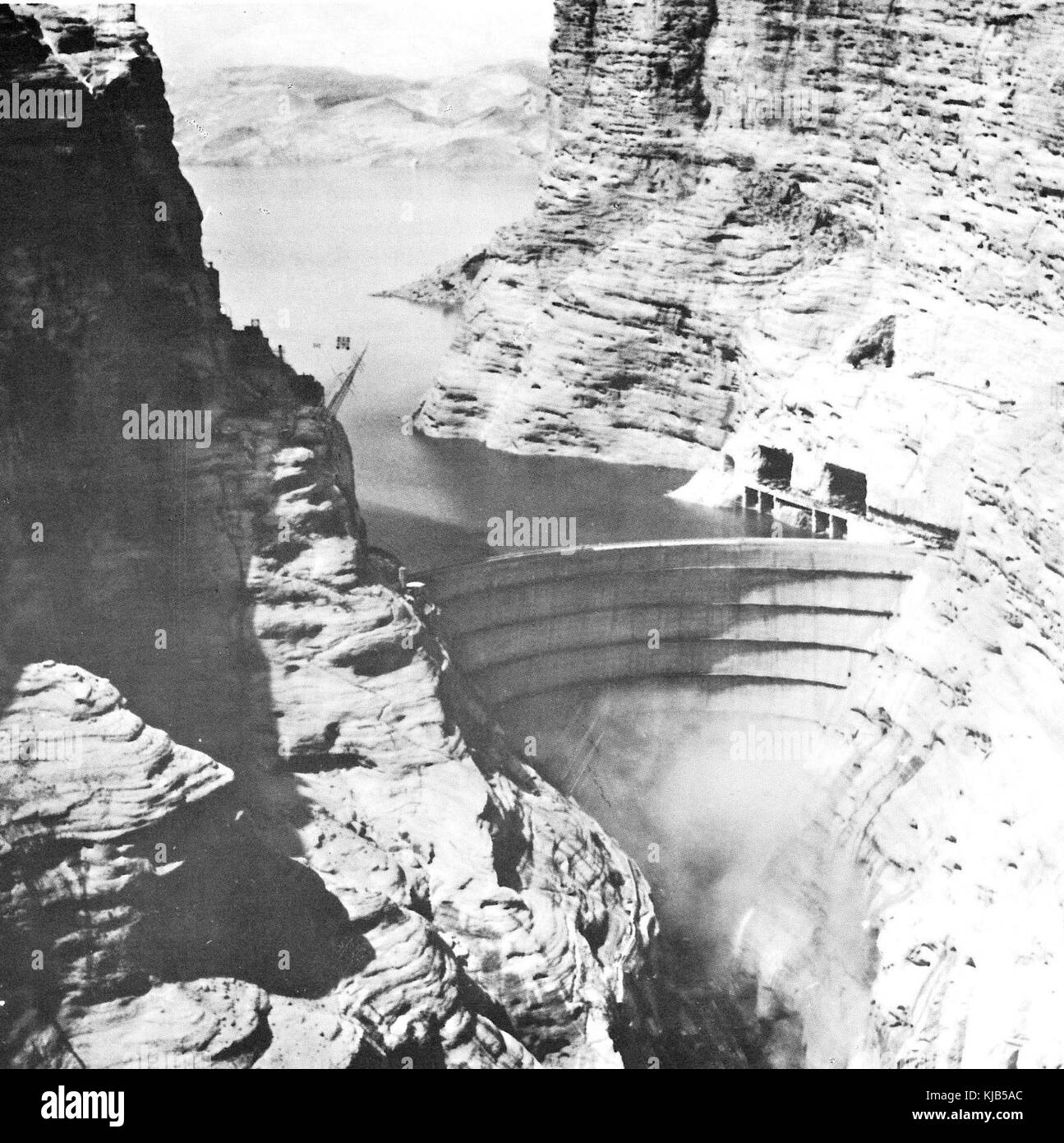 Dez dam hi-res stock photography and images - Alamy