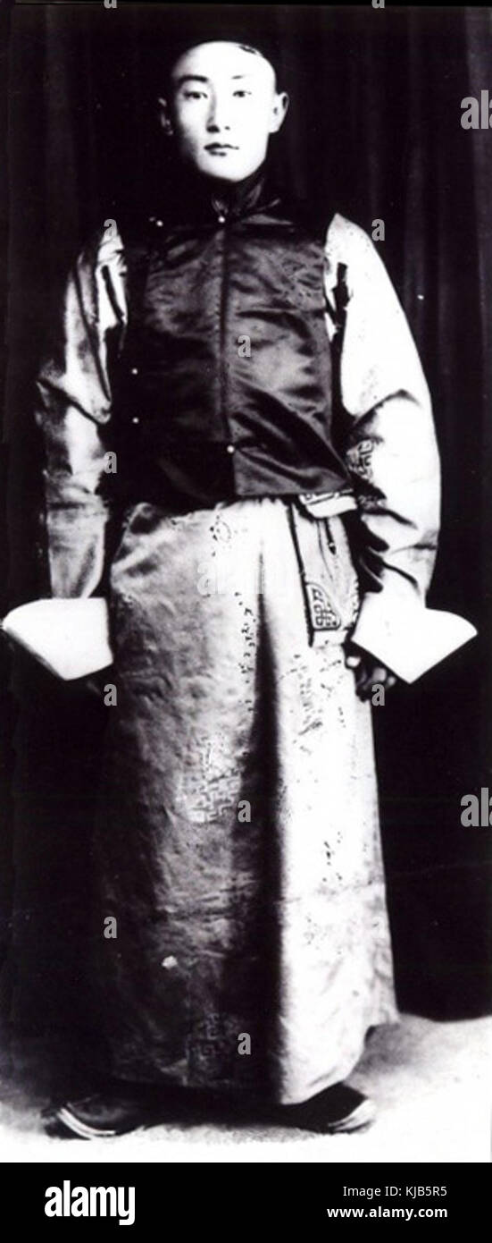 People celebrated hi-res stock photography and images - Alamy