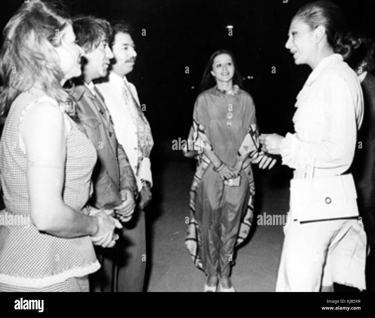 Iranian dance hi-res stock photography and images - Alamy