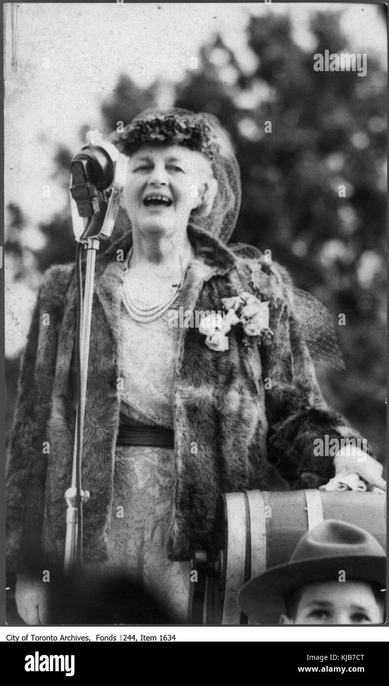 Communication lady Black and White Stock Photos & Images - Alamy