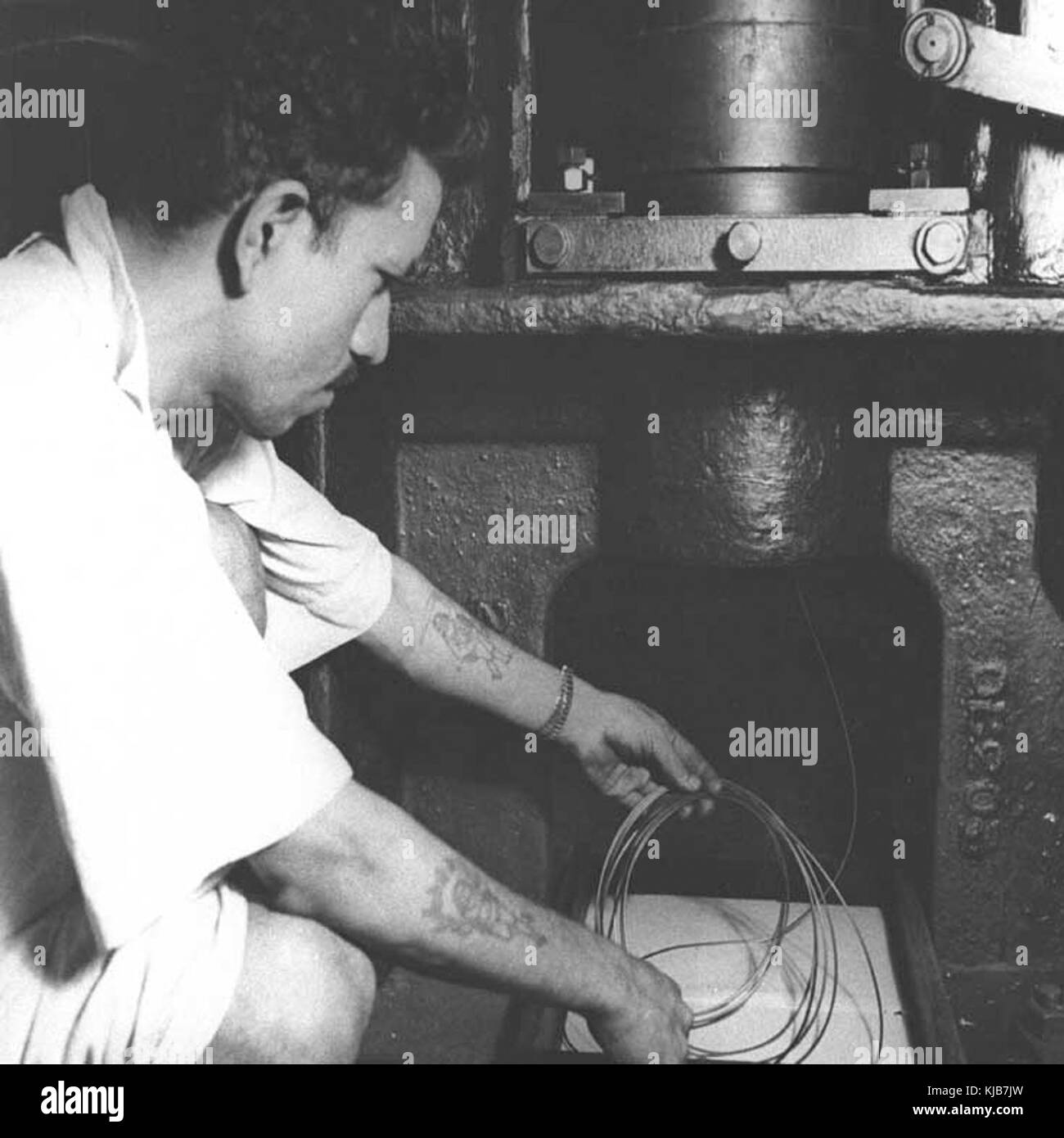 Pressure work Black and White Stock Photos & Images - Alamy