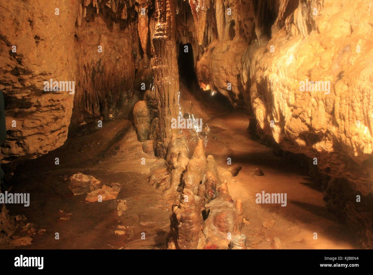 Gfp wisconsin cave of themounds room in a cavern Stock Photo - Alamy