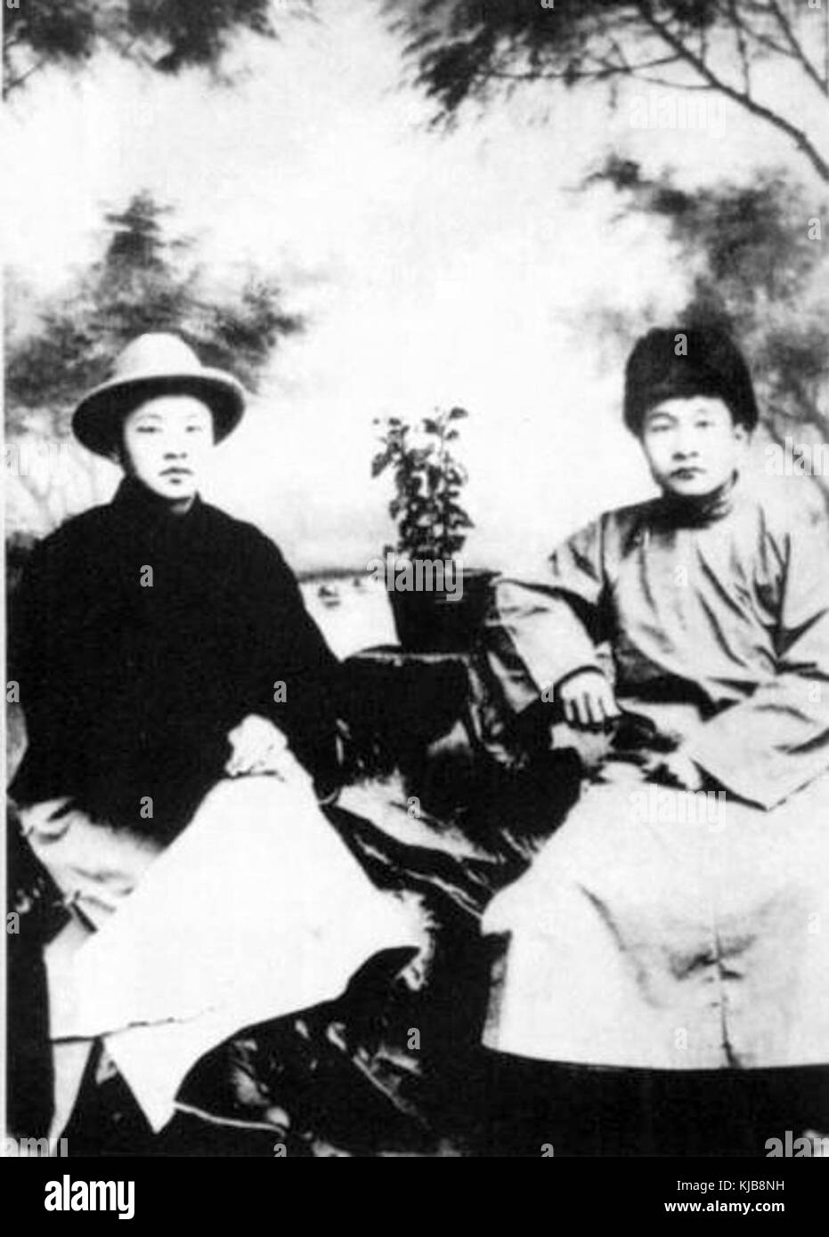 Ancient chinese relic Black and White Stock Photos & Images - Alamy