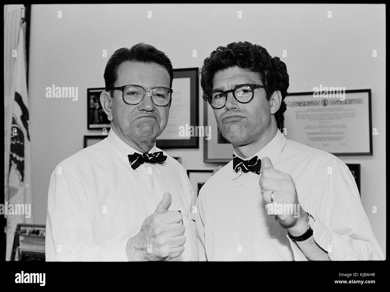 Senator Paul Simon and comedian Al Franken Stock Photo - Alamy