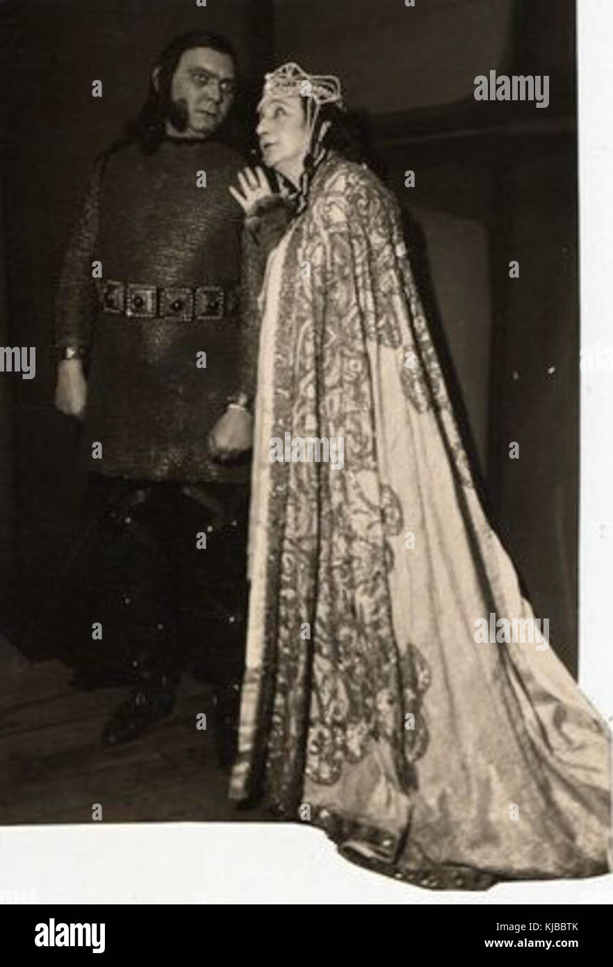 Macbeth book cover hi-res stock photography and images - Alamy