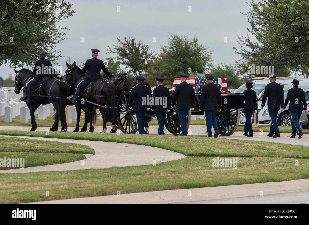 Retired Gen. Richard E. Cavazos, the U.S. Army's first Hispanic four ...