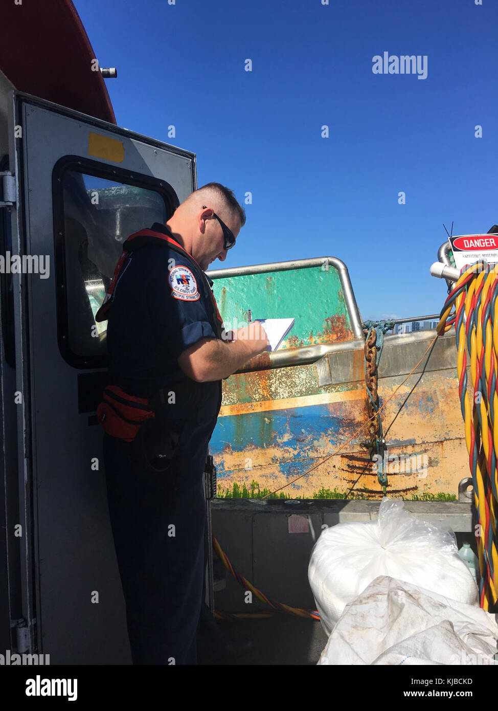 U S Coast Guard Pacific Strike Team High Resolution Stock Photography ...