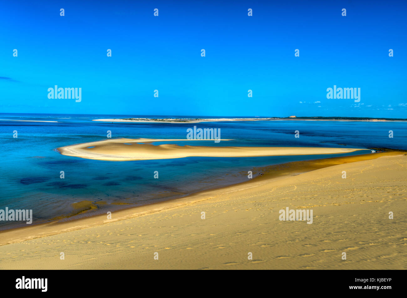 Sand dunes of Bazaruto Island, Mozambique Stock Photo - Alamy