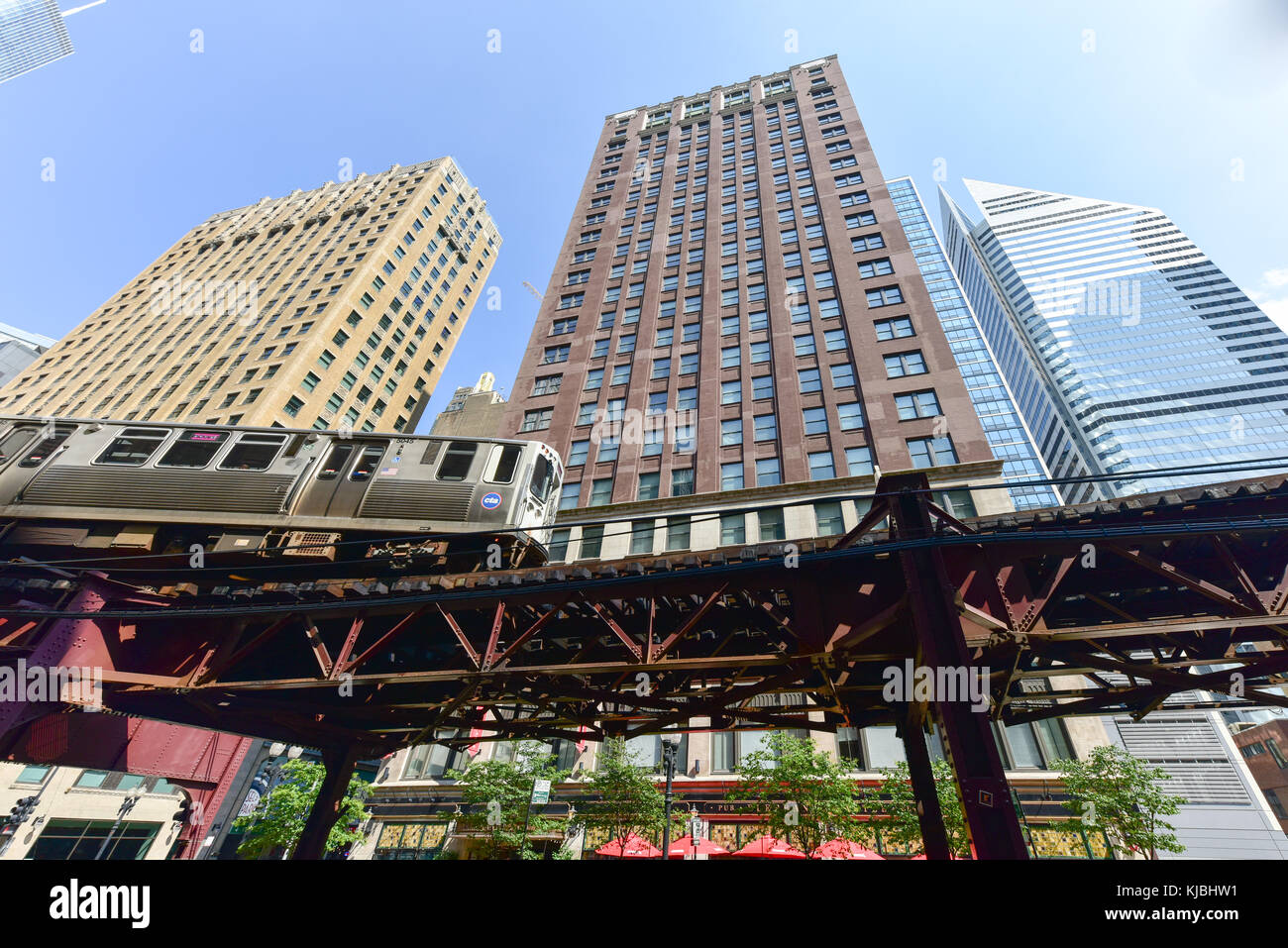 Chicago train on the overhead track of Loop with skyscrapers Stock ...