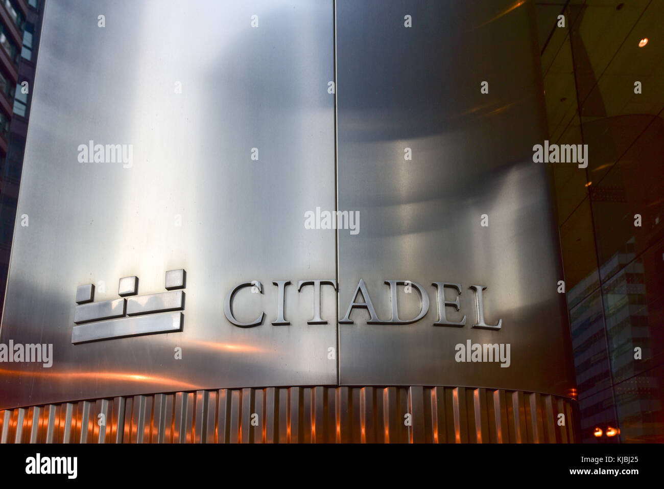 Asset management funds hi-res stock photography and images - Alamy