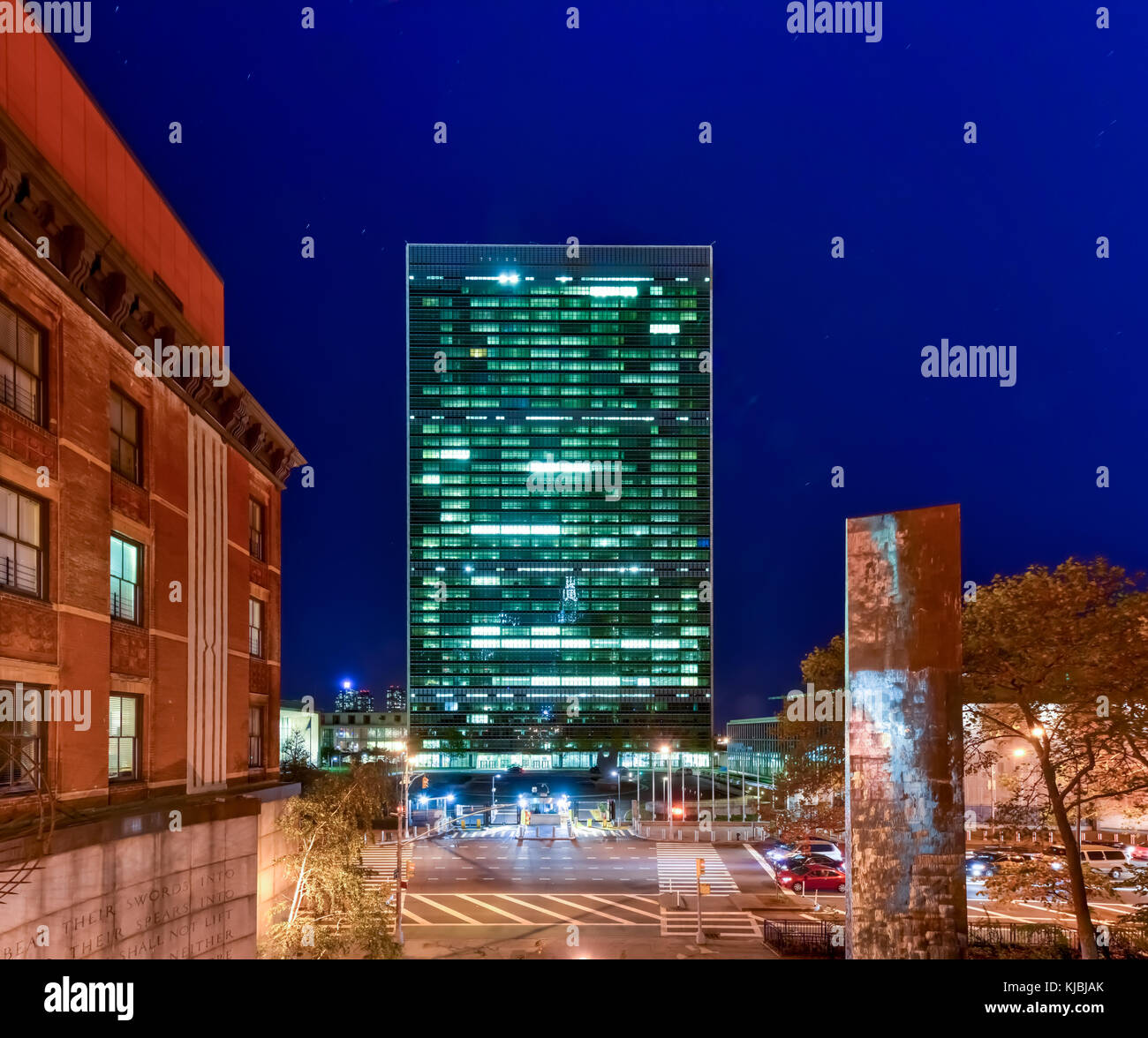 UN United Nations secretariat skyscraper at night from Tudor City in ...