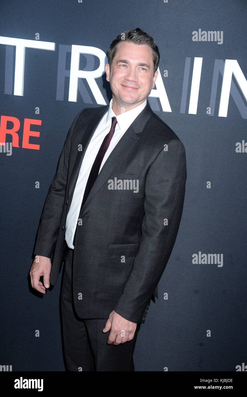 NEW YORK, NY - OCTOBER 04: Actor Justin Theroux attends 'The Girl On ...