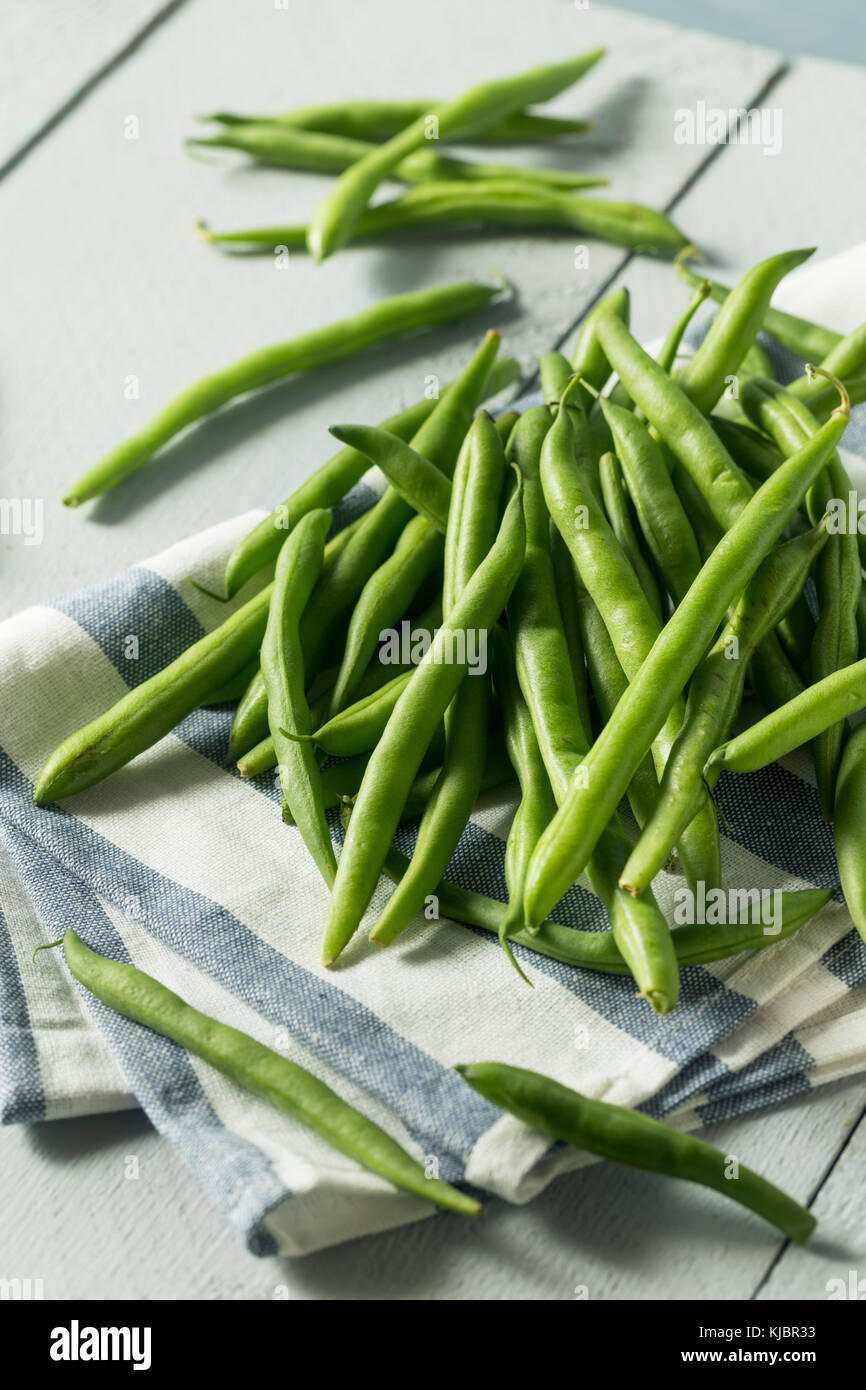 Healthy Raw Organic Green Beans Ready to Cook Stock Photo - Alamy