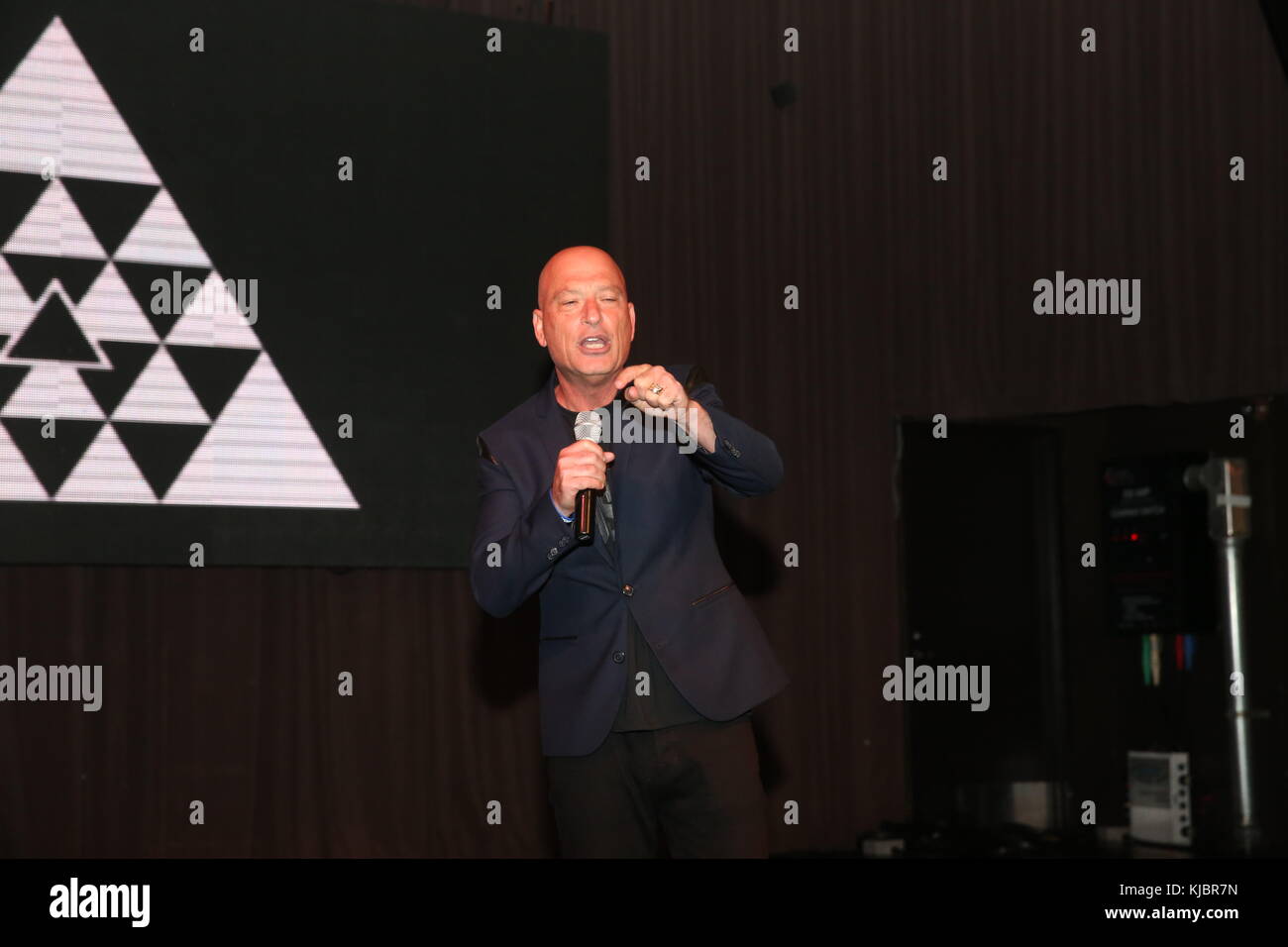 MIAMI BEACH, FL - SEPTEMBER 15: Howie Mandel at the Fontainebleau in ...