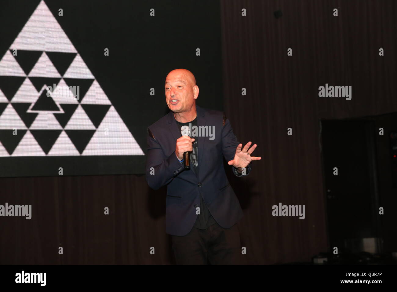MIAMI BEACH, FL - SEPTEMBER 15: Howie Mandel at the Fontainebleau in ...