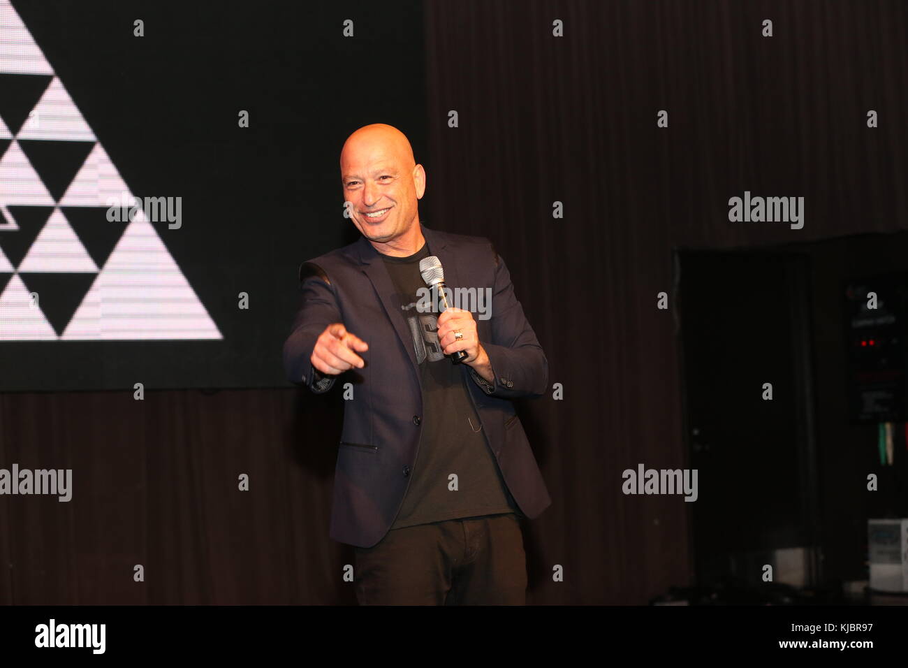 MIAMI BEACH, FL - SEPTEMBER 15: Howie Mandel at the Fontainebleau in ...