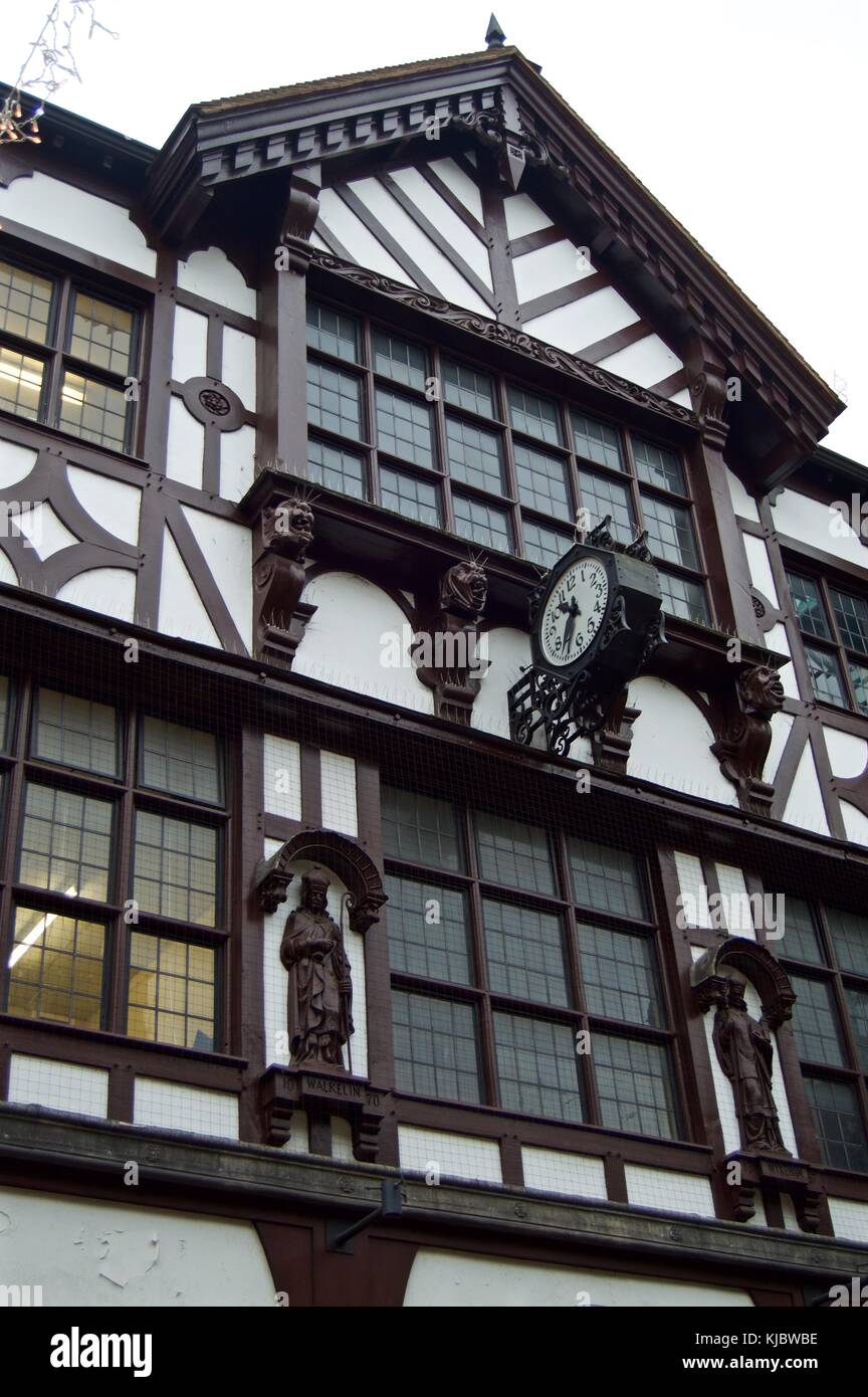 Winchester clock hi-res stock photography and images - Alamy