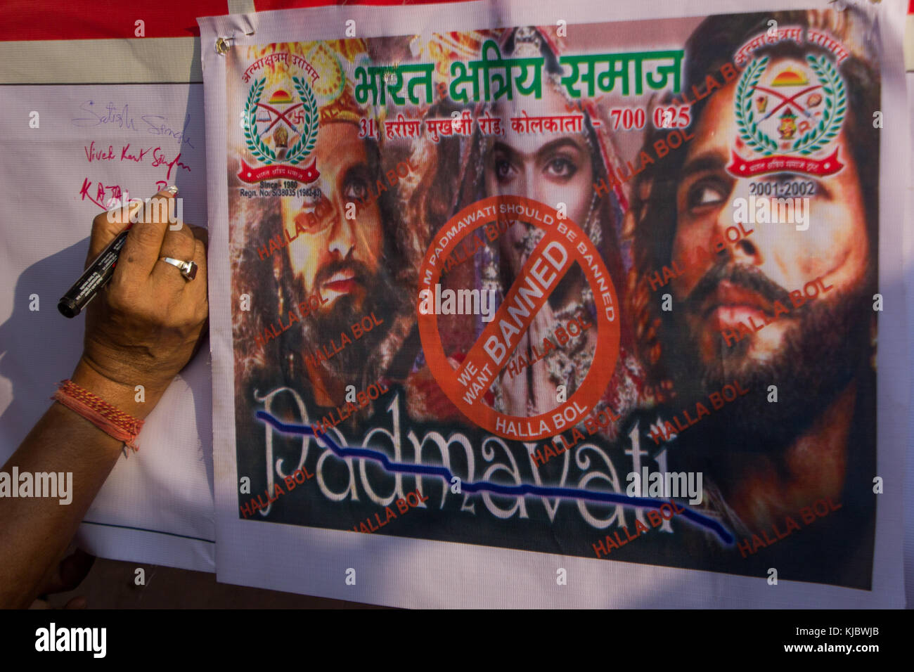 Kolkata, India. 22nd Nov, 2017. Mass protest against releasing of ...