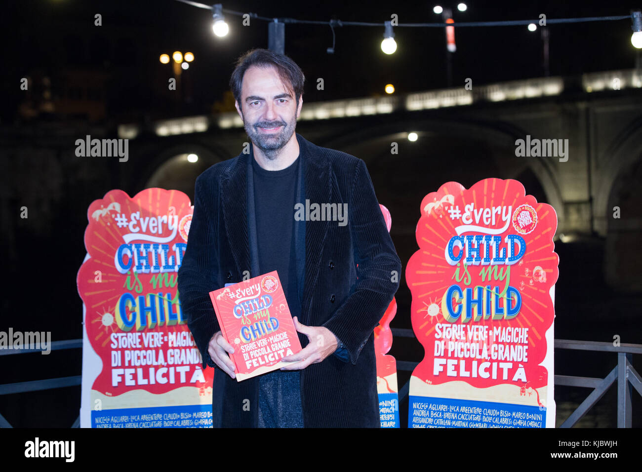 Roma, Italy. 22nd Nov, 2017. Italian actor Neri Marcorè during ...