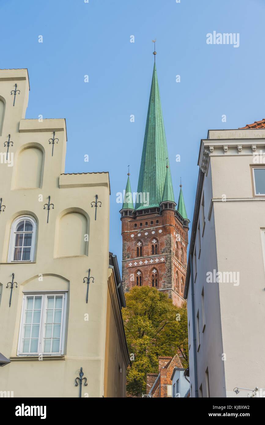 Red brick architcture hi-res stock photography and images - Alamy